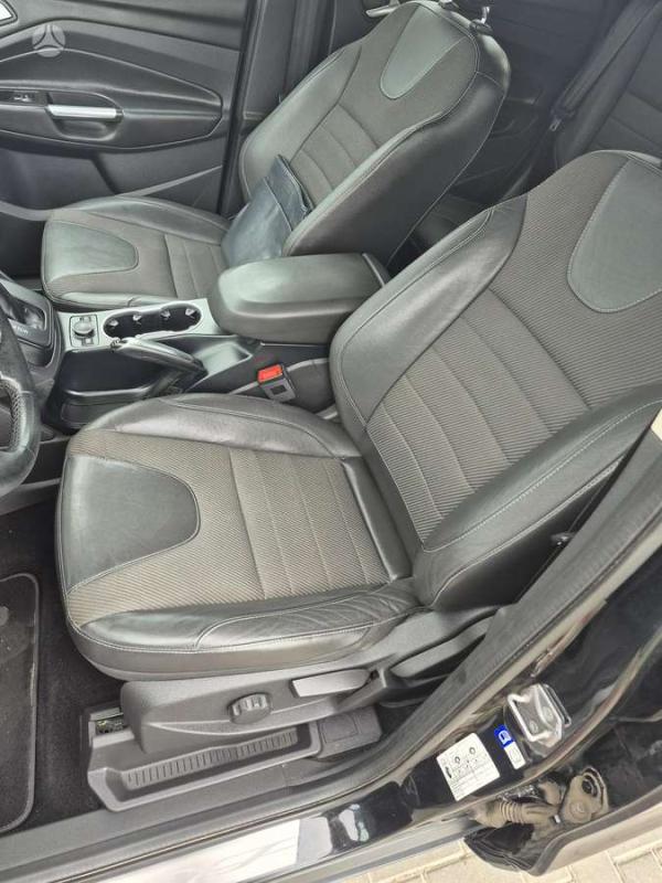 Black Ford Kuga 2017 in Kaunas, with an engine capacity of 2.00 L and mileage of 202 thousand km for 10200 €, photo 3 on AUTOMOTO.COM.LV