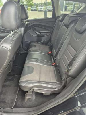 Melns Ford Kuga 2017 Kauņa, ar dzinēja tilpumu 2.00 L un nobraukumu 202 tūkst. km par 10200 €, foto 5 vietnē AUTOMOTO.COM.LV
