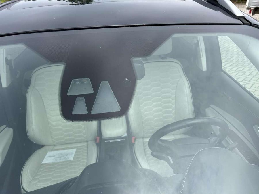Black Ford Kuga 2017 in Taurage, with an engine capacity of 2.00 L and mileage of 285 thousand km for 9200 €, photo 16 on AUTOMOTO.COM.LV