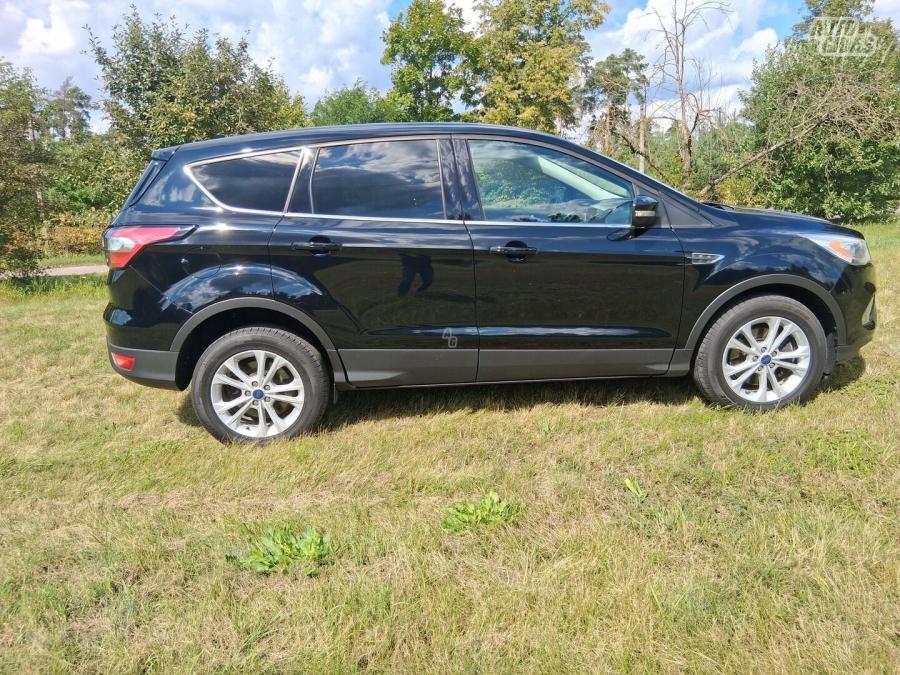 Melns Ford Kuga 2017 Kauņa, ar dzinēja tilpumu 1.50 L un nobraukumu 247 tūkst. km par 8650 €, foto 7 vietnē AUTOMOTO.COM.LV