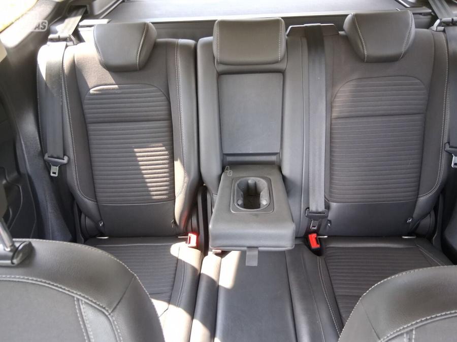 Melns Ford Kuga 2017 Kauņa, ar dzinēja tilpumu 1.50 L un nobraukumu 247 tūkst. km par 8650 €, foto 27 vietnē AUTOMOTO.COM.LV