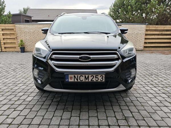 Black Ford Kuga 2017 in Silute, with an engine capacity of 1.50 L and mileage of 220 thousand km for 9400 €, photo 3 on AUTOMOTO.COM.LV