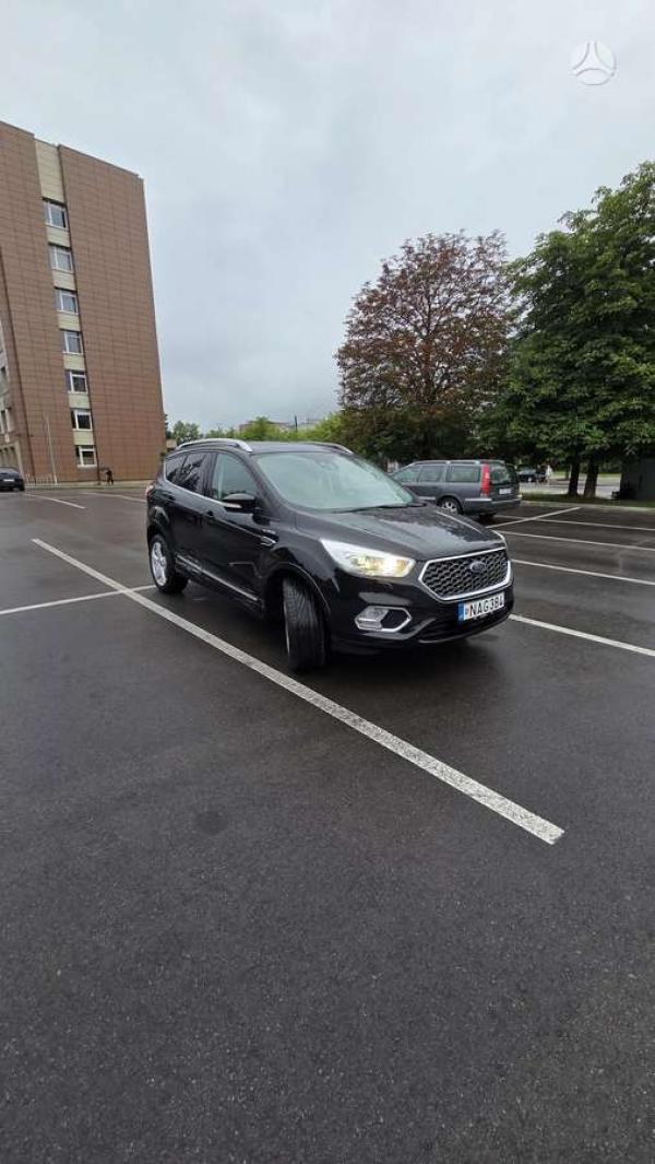 Ford Kuga 2017 Viļņa vietnē Melns Ford Kuga 2017 Viļņa, ar dzinēja tilpumu 2.00 L un nobraukumu 230 tūkst. km par 12500 €, foto 5 vietnē AUTOMOTO.COM.LV