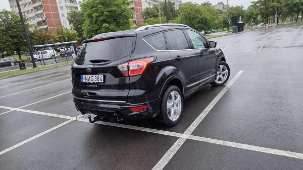 Ford Kuga 2017 Viļņa vietnē Melns Ford Kuga 2017 Viļņa, ar dzinēja tilpumu 2.00 L un nobraukumu 230 tūkst. km par 12500 €, foto 7 vietnē AUTOMOTO.COM.LV