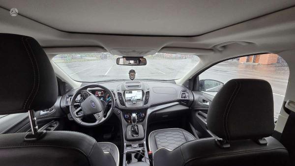 Ford Kuga 2017 Viļņa vietnē Melns Ford Kuga 2017 Viļņa, ar dzinēja tilpumu 2.00 L un nobraukumu 230 tūkst. km par 12500 €, foto 10 vietnē AUTOMOTO.COM.LV