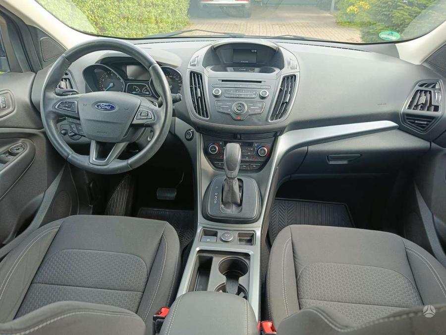 Black Ford Kuga 2017 in Vilnius, with an engine capacity of 1.50 L and mileage of 72 thousand km for 12500 €, photo 9 on AUTOMOTO.COM.LV
