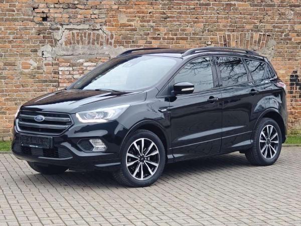 Black Ford Kuga 2018 in Kedainiai, with an engine capacity of 2.00 L and mileage of 171 thousand km for 12600 €, photo 1 on AUTOMOTO.COM.LV