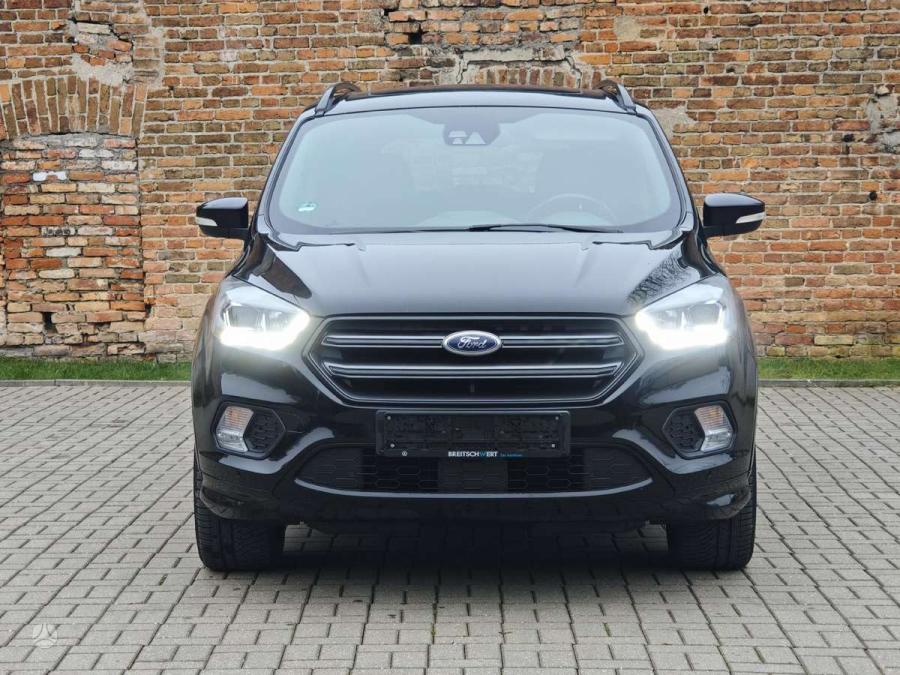 Melns Ford Kuga 2018 Kėdainiai, ar dzinēja tilpumu 2.00 L un nobraukumu 171 tūkst. km par 12600 €, foto 3 vietnē AUTOMOTO.COM.LV