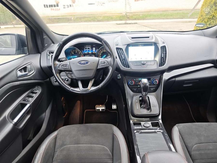 Melns Ford Kuga 2018 Kėdainiai, ar dzinēja tilpumu 2.00 L un nobraukumu 171 tūkst. km par 12600 €, foto 28 vietnē AUTOMOTO.COM.LV