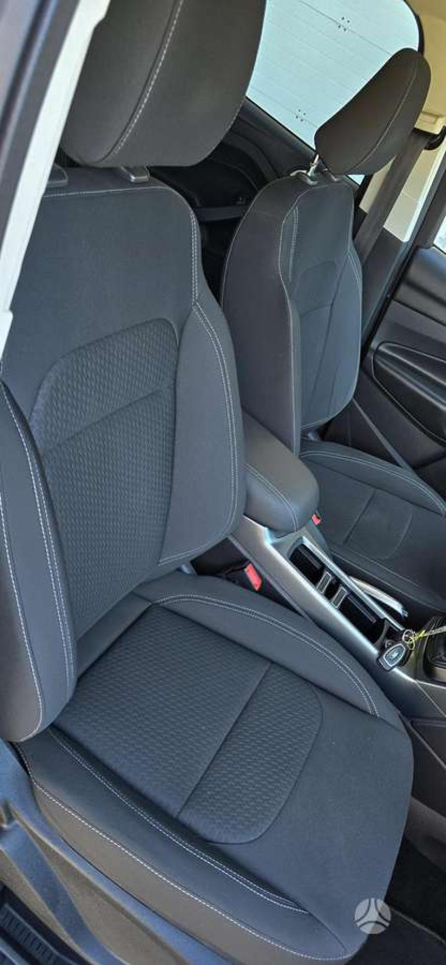 Melns Ford Kuga 2018 Kretinga, ar dzinēja tilpumu 1.50 L un nobraukumu 147 tūkst. km par 8750 €, foto 8 vietnē AUTOMOTO.COM.LV