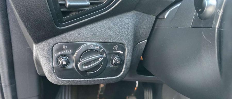 Melns Ford Kuga 2018 Kretinga, ar dzinēja tilpumu 1.50 L un nobraukumu 147 tūkst. km par 8750 €, foto 29 vietnē AUTOMOTO.COM.LV
