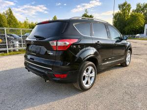Black Ford Kuga 2018 in Pakruojis, with an engine capacity of 1.50 L and mileage of 194 thousand km for 8500 €, photo 4 on AUTOMOTO.COM.LV