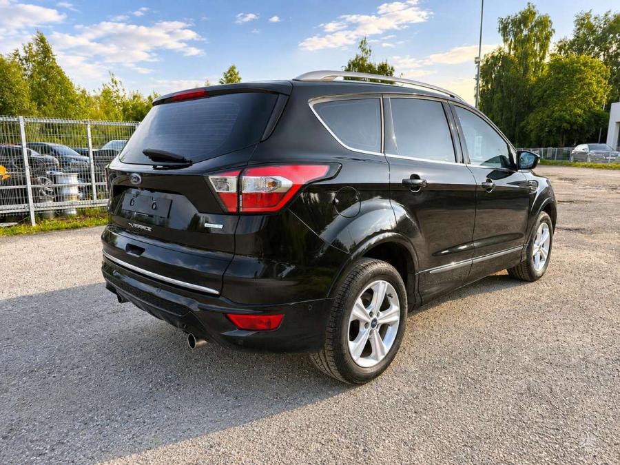 Black Ford Kuga 2018 in Pakruojis, with an engine capacity of 1.50 L and mileage of 194 thousand km for 8500 €, photo 4 on AUTOMOTO.COM.LV