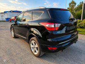 Black Ford Kuga 2018 in Pakruojis, with an engine capacity of 1.50 L and mileage of 194 thousand km for 8500 €, photo 5 on AUTOMOTO.COM.LV
