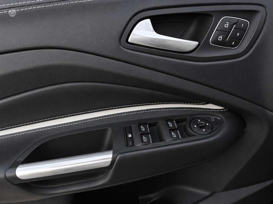 Black Ford Kuga 2018 in Pakruojis, with an engine capacity of 1.50 L and mileage of 194 thousand km for 8500 €, photo 13 on AUTOMOTO.COM.LV