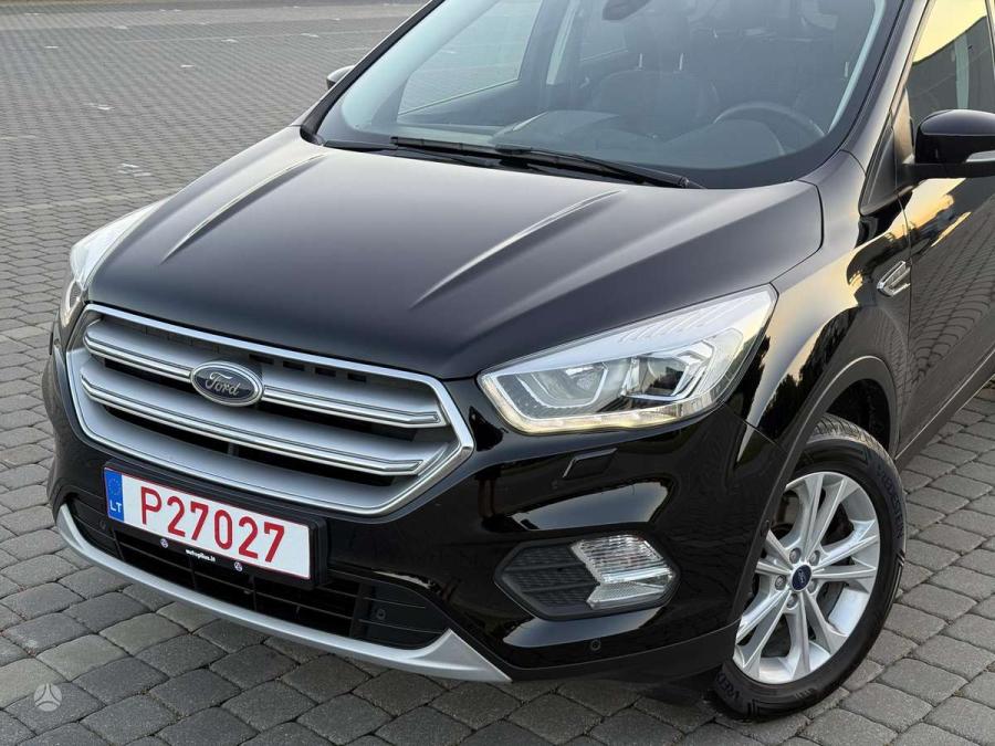 Melns Ford Kuga 2018 Raseiniai, ar dzinēja tilpumu 1.50 L un nobraukumu 173 tūkst. km par 9999 €, foto 4 vietnē AUTOMOTO.COM.LV