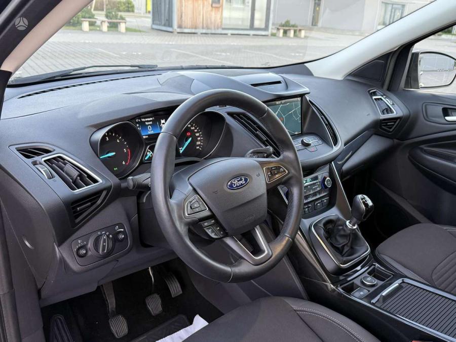 Melns Ford Kuga 2018 Raseiniai, ar dzinēja tilpumu 1.50 L un nobraukumu 173 tūkst. km par 9999 €, foto 14 vietnē AUTOMOTO.COM.LV