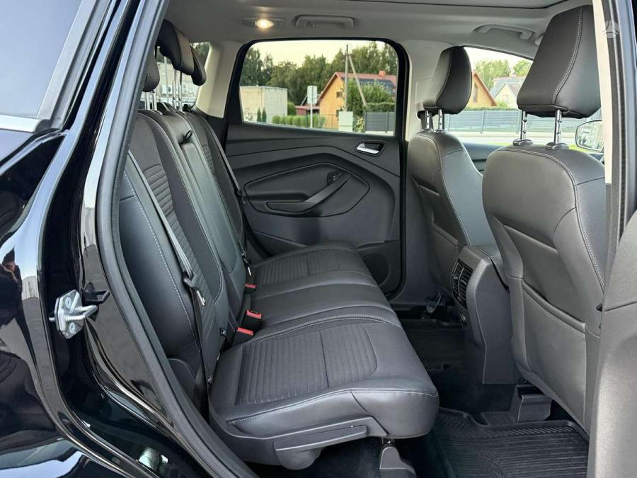 Melns Ford Kuga 2018 Raseiniai, ar dzinēja tilpumu 1.50 L un nobraukumu 173 tūkst. km par 9999 €, foto 21 vietnē AUTOMOTO.COM.LV