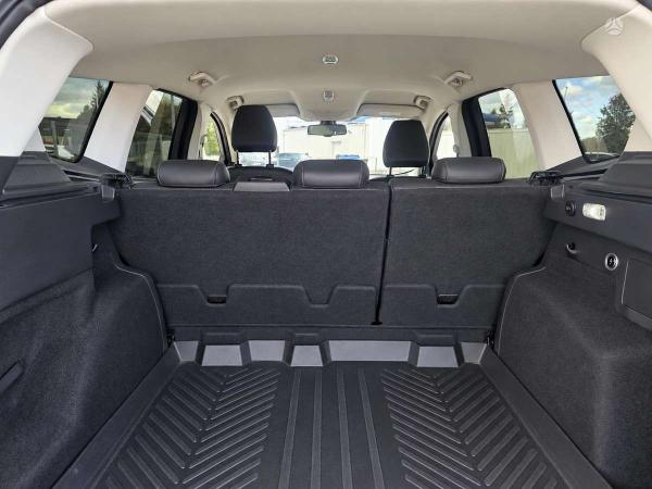 Black Ford Kuga 2018 in Pakruojis, with an engine capacity of 1.50 L and mileage of 195 thousand km for 9300 €, photo 7 on AUTOMOTO.COM.LV