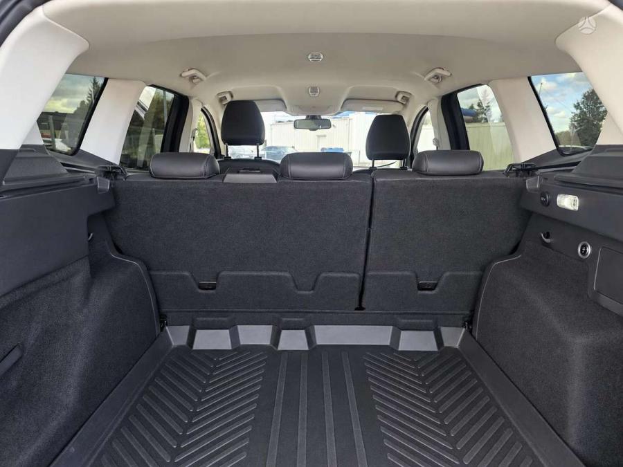 Melns Ford Kuga 2018 Pakruojis, ar dzinēja tilpumu 1.50 L un nobraukumu 195 tūkst. km par 9300 €, foto 7 vietnē AUTOMOTO.COM.LV
