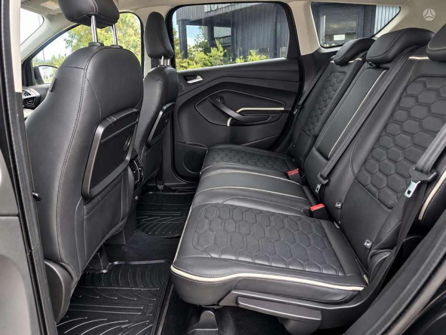 Melns Ford Kuga 2018 Pakruojis, ar dzinēja tilpumu 1.50 L un nobraukumu 195 tūkst. km par 9300 €, foto 9 vietnē AUTOMOTO.COM.LV