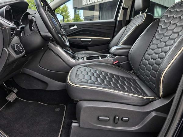 Black Ford Kuga 2018 in Pakruojis, with an engine capacity of 1.50 L and mileage of 195 thousand km for 9300 €, photo 11 on AUTOMOTO.COM.LV