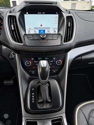 Melns Ford Kuga 2018 Pakruojis, ar dzinēja tilpumu 1.50 L un nobraukumu 195 tūkst. km par 9300 €, foto 12 vietnē AUTOMOTO.COM.LV