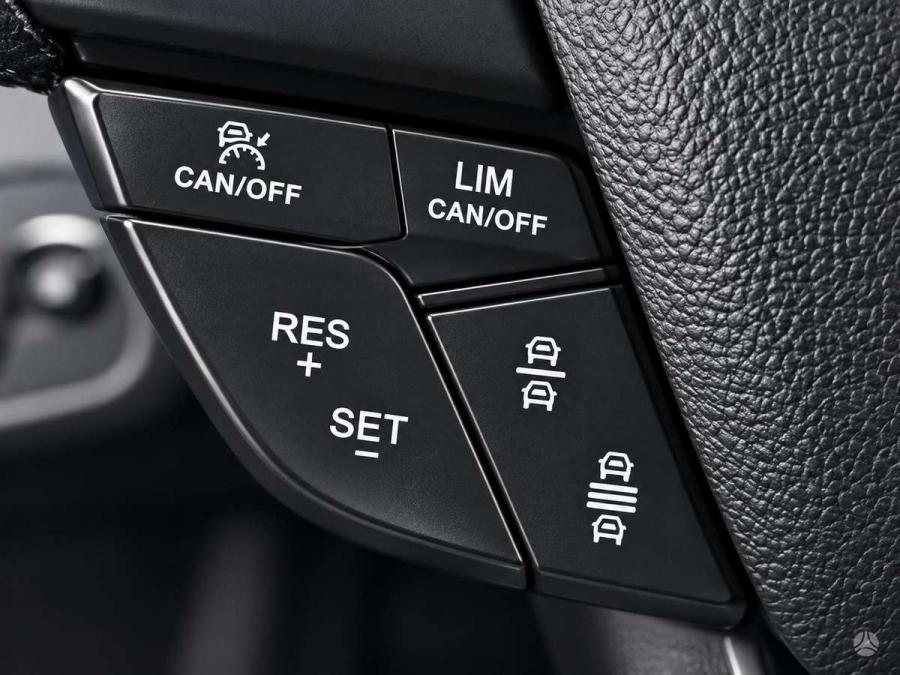 Melns Ford Kuga 2018 Pakruojis, ar dzinēja tilpumu 1.50 L un nobraukumu 195 tūkst. km par 9300 €, foto 15 vietnē AUTOMOTO.COM.LV