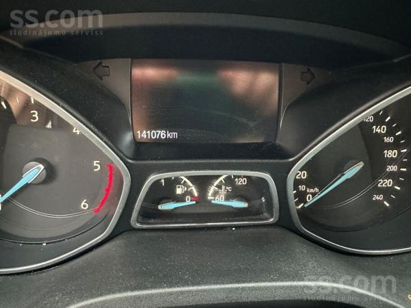 Black Ford Kuga 2018 in Riga, with an engine capacity of 2.00 L and mileage of 141 thousand km for 8750 €, photo 7 on AUTOMOTO.COM.LV