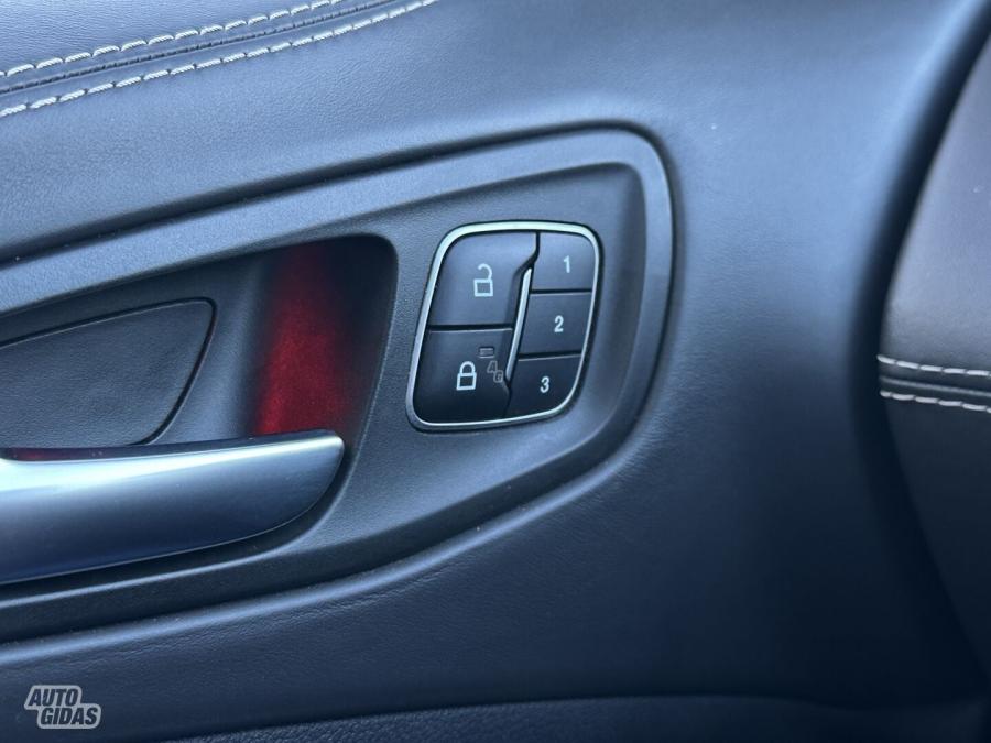 Melns Ford Kuga 2018 Kauņa, ar dzinēja tilpumu 1.50 L un nobraukumu 106 tūkst. km par 15771 €, foto 23 vietnē AUTOMOTO.COM.LV