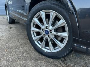 Melns Ford Kuga 2018 Kauņa, ar dzinēja tilpumu 1.50 L un nobraukumu 106 tūkst. km par 15771 €, foto 38 vietnē AUTOMOTO.COM.LV