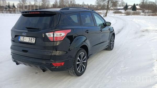 Melns Ford Kuga 2019 Rīga, ar dzinēja tilpumu 2.00 L un nobraukumu 187 tūkst. km par 14500 €, foto 3 vietnē AUTOMOTO.COM.LV
