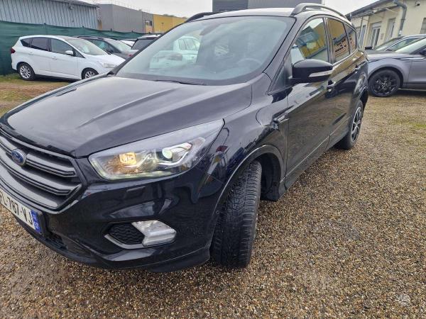 Black Ford Kuga 2019 in Taurage, with an engine capacity of 1.50 L and mileage of 170 thousand km for 10300 €, photo 2 on AUTOMOTO.COM.LV