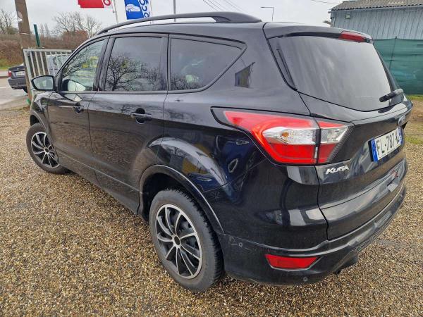 Black Ford Kuga 2019 in Taurage, with an engine capacity of 1.50 L and mileage of 170 thousand km for 10300 €, photo 7 on AUTOMOTO.COM.LV
