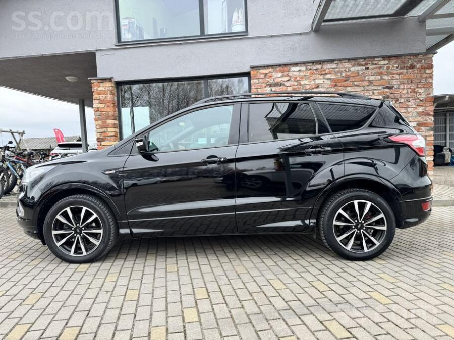 Melns Ford Kuga 2019 Talsi, ar dzinēja tilpumu 1.50 L un nobraukumu 164 tūkst. km par 13000 €, foto 8 vietnē AUTOMOTO.COM.LV