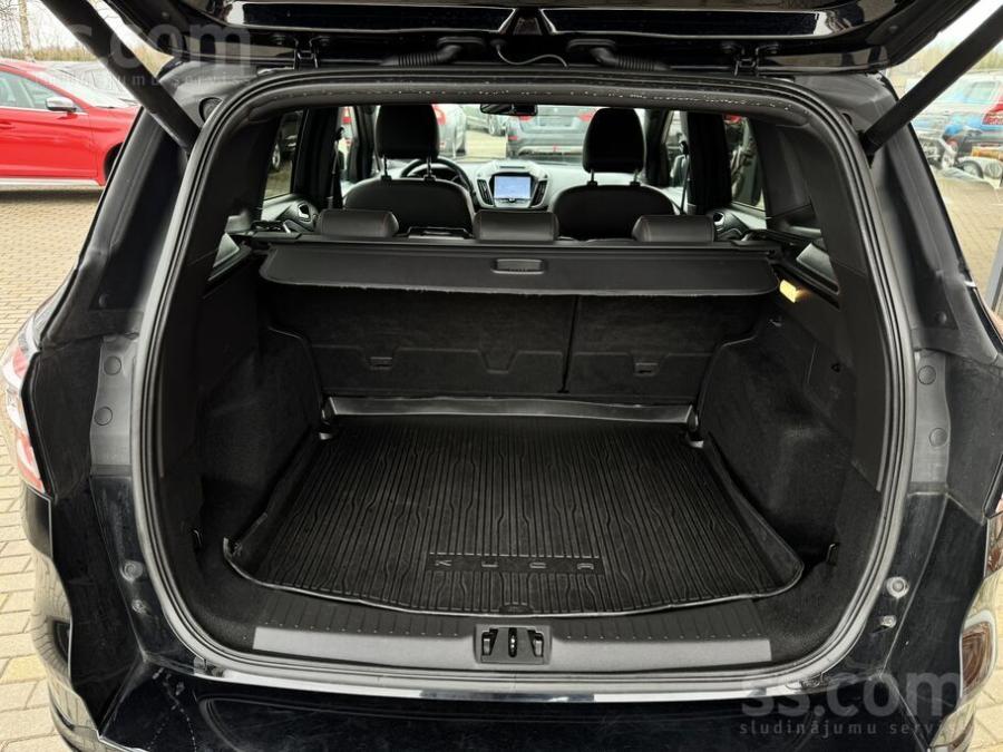 Melns Ford Kuga 2019 Talsi, ar dzinēja tilpumu 1.50 L un nobraukumu 164 tūkst. km par 13000 €, foto 14 vietnē AUTOMOTO.COM.LV