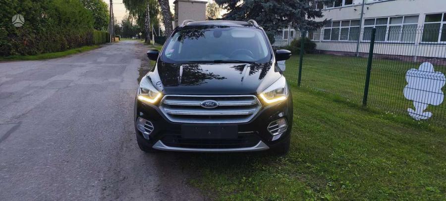 Black Ford Kuga 2019 in Marijampole, with an engine capacity of 2.00 L and mileage of 250 thousand km for 9700 €, photo 3 on AUTOMOTO.COM.LV