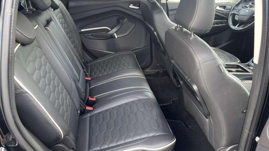 Black Ford Kuga 2019 in Marijampole, with an engine capacity of 2.00 L and mileage of 221 thousand km for 13900 €, photo 17 on AUTOMOTO.COM.LV