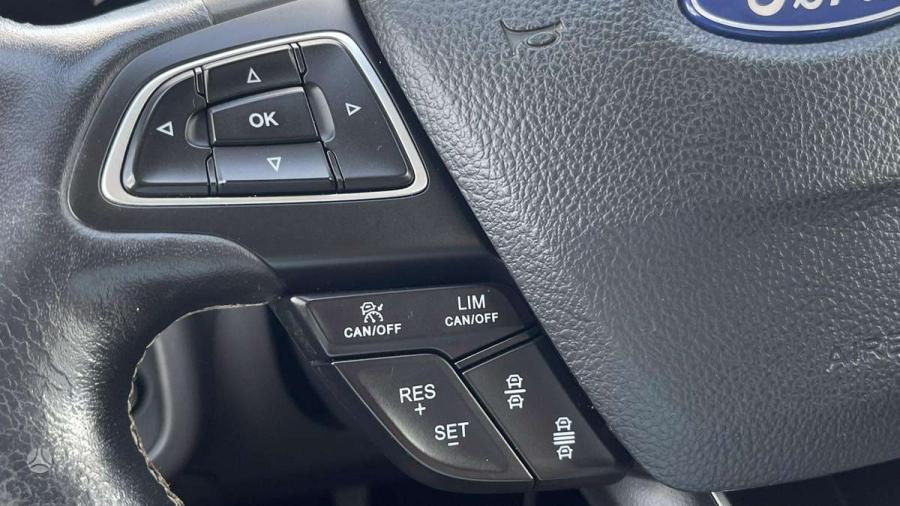 Black Ford Kuga 2019 in Marijampole, with an engine capacity of 2.00 L and mileage of 221 thousand km for 13900 €, photo 21 on AUTOMOTO.COM.LV