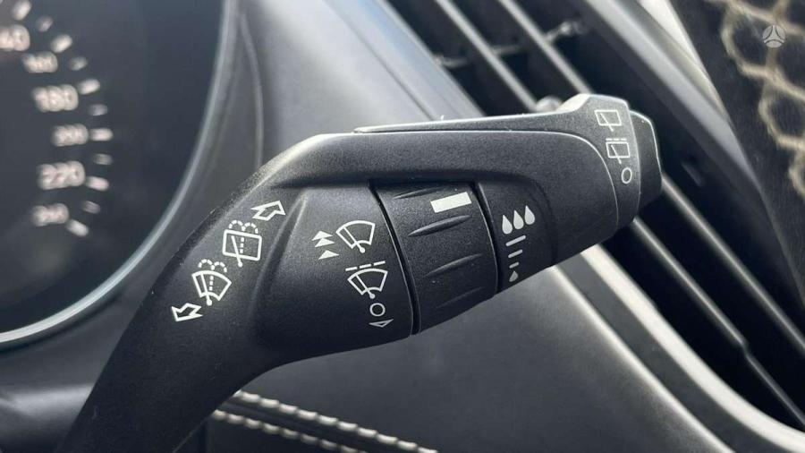 Black Ford Kuga 2019 in Marijampole, with an engine capacity of 2.00 L and mileage of 221 thousand km for 13900 €, photo 24 on AUTOMOTO.COM.LV