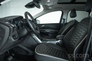 Black Ford Kuga 2019 in Riga, with an engine capacity of 1.50 L and mileage of 65 thousand km for 12990 €, photo 15 on AUTOMOTO.COM.LV