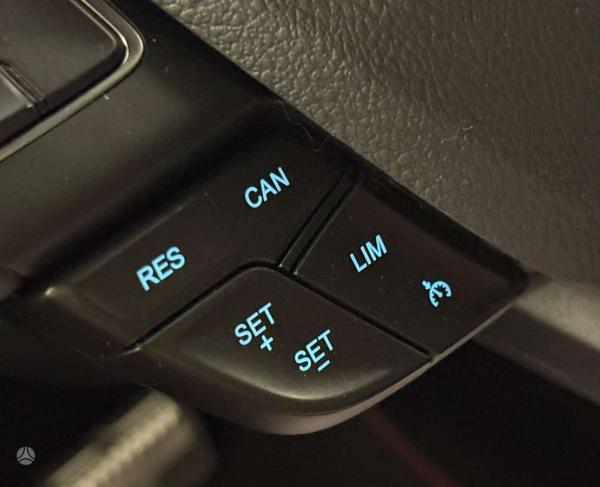 Black Ford Kuga 2019 in Marijampole, with an engine capacity of 1.50 L and mileage of 144 thousand km for 12300 €, photo 10 on AUTOMOTO.COM.LV