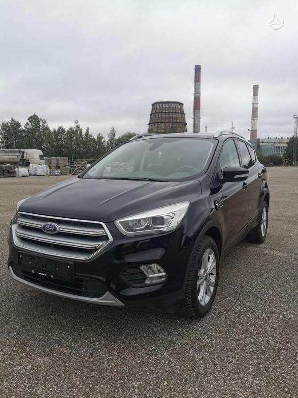 Black Ford Kuga 2019 in Kaunas, with an engine capacity of 1.50 L and mileage of 90 thousand km for 12700 €, photo 6 on AUTOMOTO.COM.LV