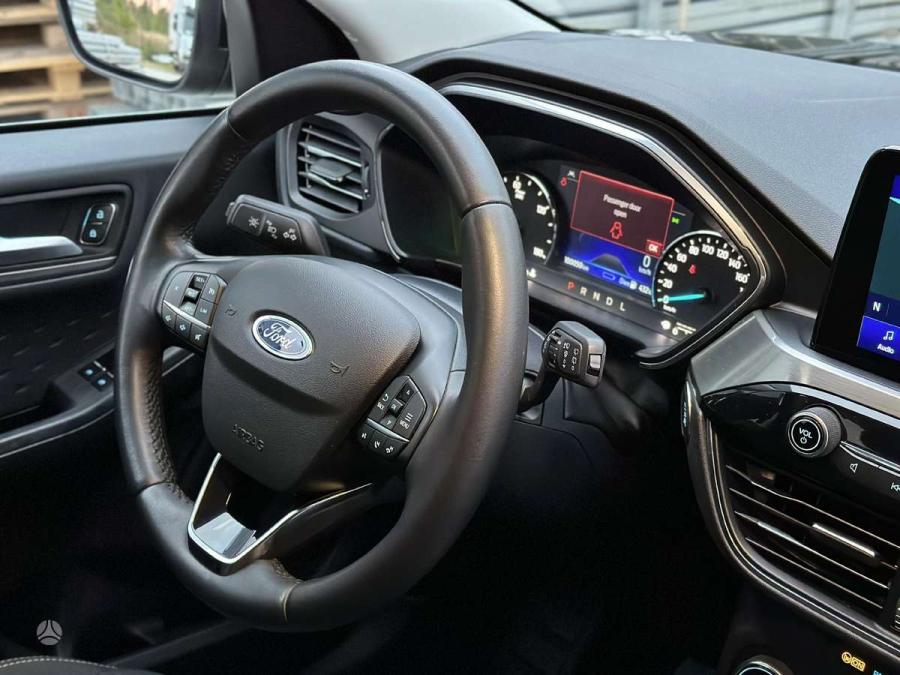 Melns Ford Kuga 2020 Viļņa, ar dzinēja tilpumu 2.49 L un nobraukumu 100 tūkst. km par 16300 €, foto 24 vietnē AUTOMOTO.COM.LV
