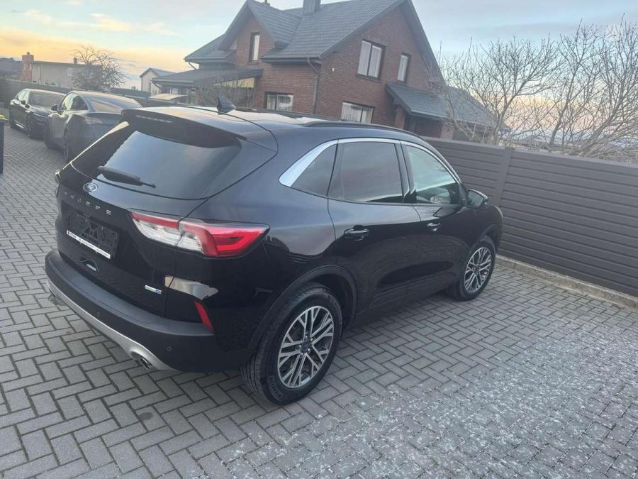 Melns Ford Kuga 2020 Klaipėda, ar dzinēja tilpumu 1.50 L un nobraukumu 39 tūkst. km par 15700 €, foto 4 vietnē AUTOMOTO.COM.LV