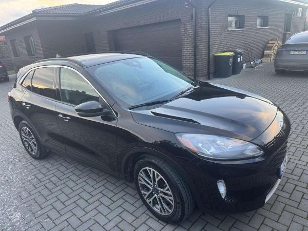 Black Ford Kuga 2020 in Klaipeda, with an engine capacity of 1.50 L and mileage of 39 thousand km for 15700 €, photo 8 on AUTOMOTO.COM.LV