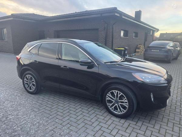 Black Ford Kuga 2020 in Klaipeda, with an engine capacity of 1.50 L and mileage of 39 thousand km for 15700 €, photo 9 on AUTOMOTO.COM.LV