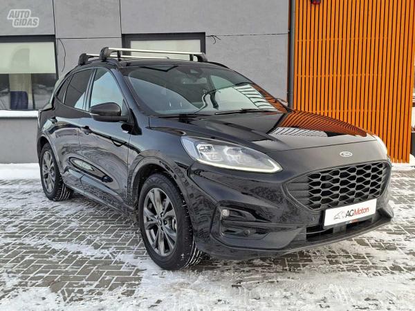 Black Ford Kuga 2020 in Vilnius, with an engine capacity of 2.50 L and mileage of 140 thousand km for 19965 €, photo 2 on AUTOMOTO.COM.LV