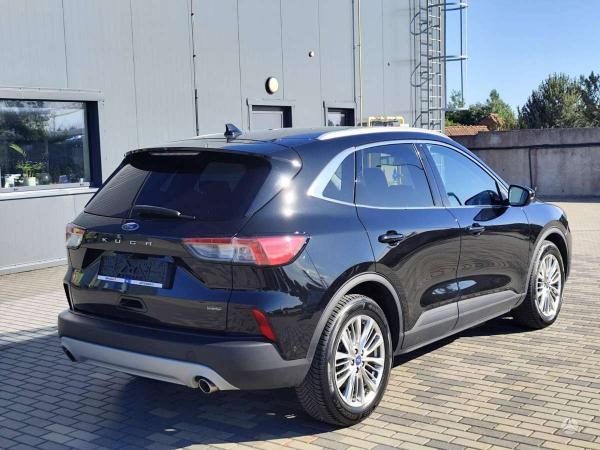Melns Ford Kuga 2020 Šauļi, ar dzinēja tilpumu 2.50 L un nobraukumu 125 tūkst. km par 16900 €, foto 4 vietnē AUTOMOTO.COM.LV