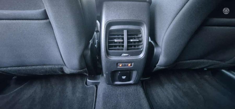 Black Ford Kuga 2020 in Kaunas, with an engine capacity of 2.49 L and mileage of 88 thousand km for 14800 €, photo 15 on AUTOMOTO.COM.LV